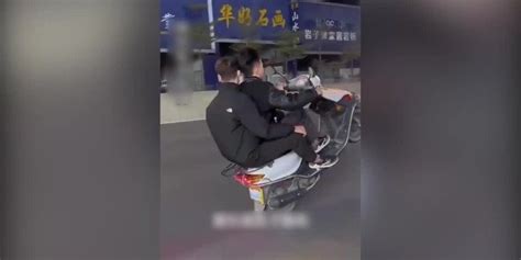 鬼火少年危险驾驶电动车云浮交警对监护人进行谈话 凤凰网视频 凤凰网
