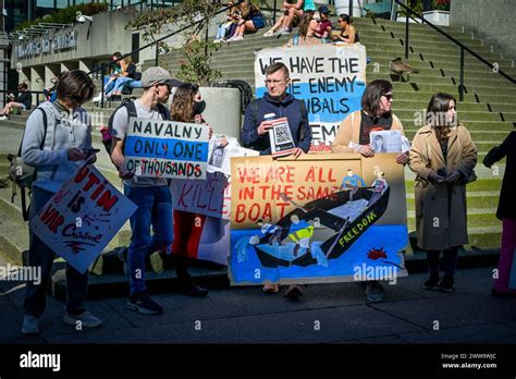 Protest Denouncing Vladimir Putin Ias A War Criminal N Wake Of Navalny
