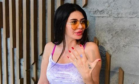 Ebru Polat Mert Fıratın Yaptığı Saygısızlık Vatan Gazetesi Magazin Haberleri