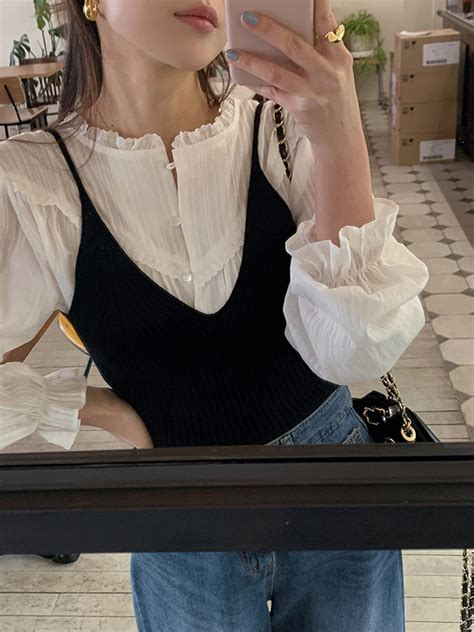 코너 봄 프릴 셔링 하객룩 코튼 블라우스2color 에이블리