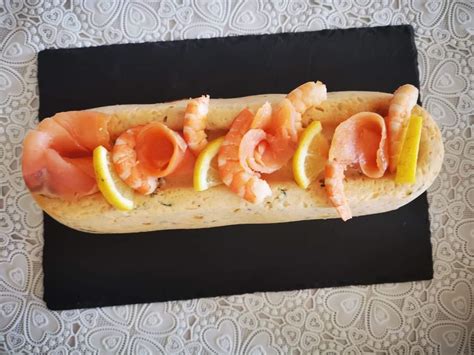 B Che Sal E Aux Saumons Et Crevettes De La Cuisine D Une Pin Up Et