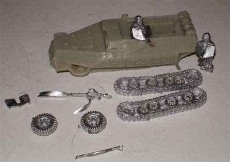 German Sdkfz 251 Flamethrower Vehicle Grubby Tanks And Britannia Miniatures