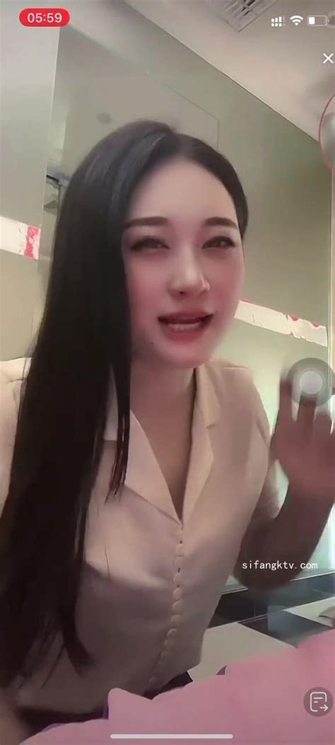 最新瘋狂抖音外篇之抖音擦邊4顏值主播各顯神通 閃現走光 刷邊瘋狂作死 扣逼漏奶 99