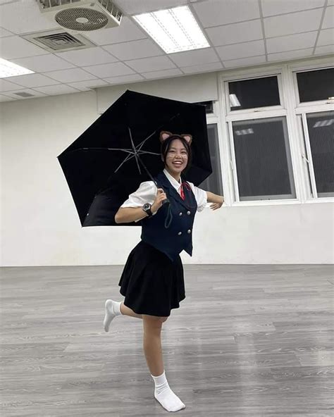 劇光戲劇社 園遊會 攤位50號 哦齁哦齁！！ 就在明天 我們的品項公佈啦 稍後會再發佈我們最神祕的項目哦 五道點心結合五位角色 大家知道