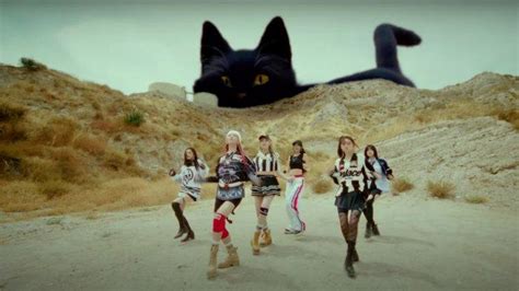 Usung Konsep Berbeda Ive Resmi Comeback Dengan Lagu Baddie