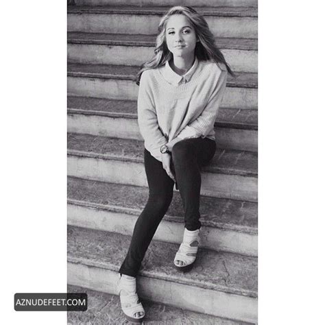SimonÉ Pretorius Feet Aznudefeet