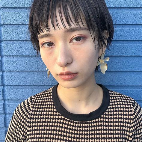 【イエベ秋／オータムタイプ】アイシャドウの似合う色＆おすすめコスメ Short Hair Styles Hair Styles Hair