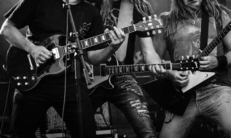Why Some Bands Have More Than One Guitarist Pro Sound Hq