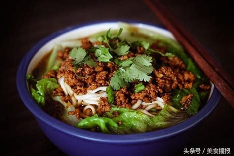四川擔擔麵咸鮮微辣，香氣撲鼻十分入味 每日頭條