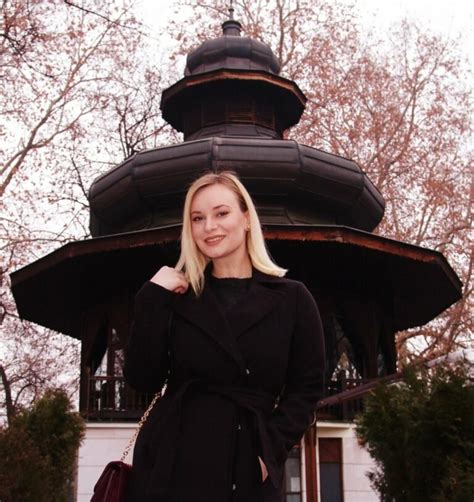 Pjesmom „peno Šejle GrgiĆ Oprostila Se Od Sastava Divanhana