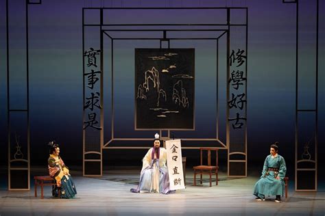 文化平權巡演今年最終場 唐美雲歌仔戲團羅東大擺《天鵝宴》
