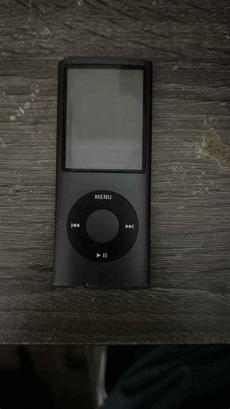 My Uncles Old Ipod Nano Not His Music Ripod