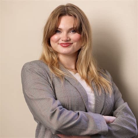 Madelyn Moore Assistant Buyer Ross Stores Inc Linkedin