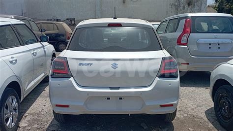 New Maruti Swift Vxi Variant Reaches Dealership Carwale