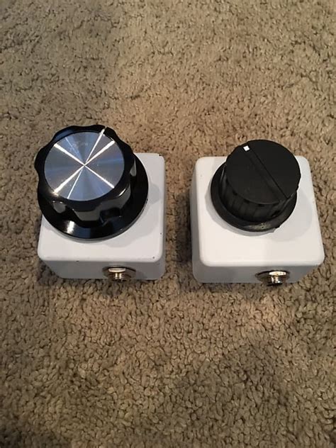 Pair Of Simple Switch Effects Micro Expression Wheel Pedal Reverb