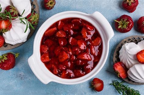 IDE CARA MENYAJIKAN COMPOTE HIDANGAN PENUTUP BUAH YANG LEZAT DAN