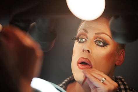 14000 Travestis Fotografías De Stock Fotos E Imágenes Libres De