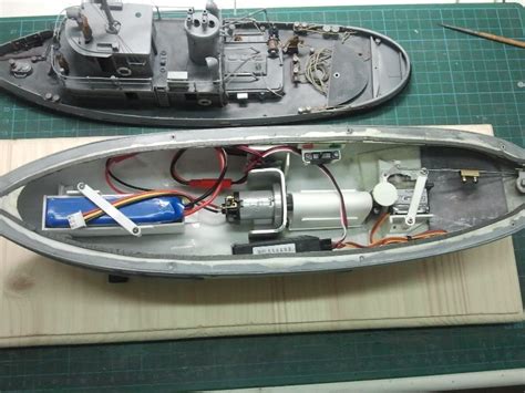 Building A 1 72 Canadian Glen Class Tug From The 1 82 Lindberg Diesel
