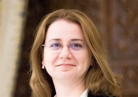 Am Ajuns Penibili Ministrul Educației Spune Că Nu Se închid Scoli Datorită Crizei Energetice