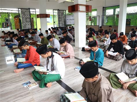 Sekolah Islam Berbasis Al Qur An Rajastek