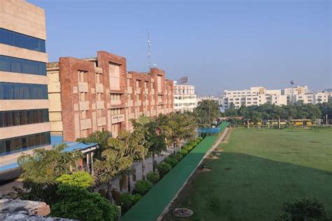 Noida Institute Of Engineering And Technology Greater Noida B Tech