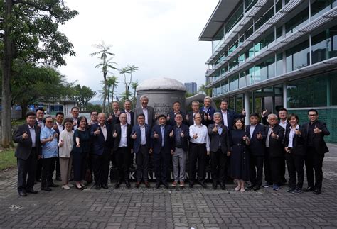 2024 第17届世界华商大会 世界华商大会召集人组织参访皇家雪兰莪（royal Selangor）