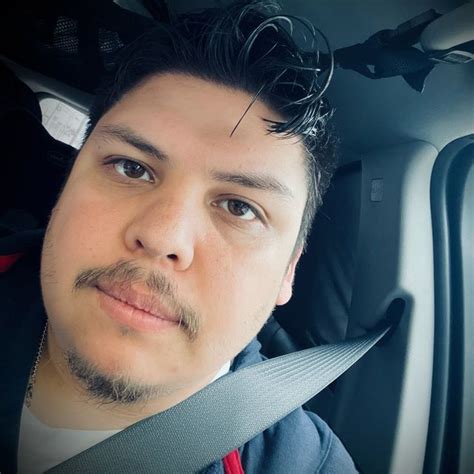 Robert Vasquez 5253robert23 On Threads