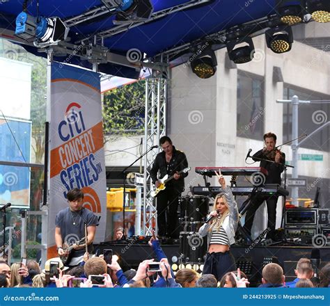 The Band Perry Performs On Nbc Today Show At Rockefeller Plaza New