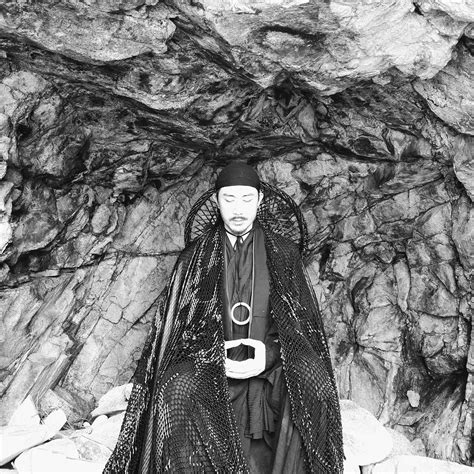 黑天幻日 The Light Of Metempsychosis │舞者│麥琬兒│ 她擁有東方舞蹈的根基 同時在城市當代舞蹈團任舞蹈員