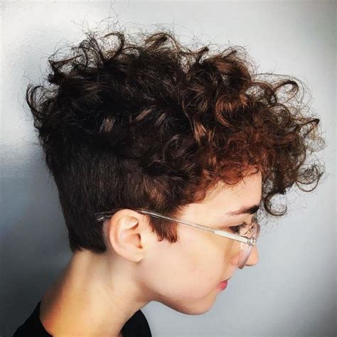 70 Most Gorgeous Mohawk Hairstyles Of Nowadays Curly Pixie Haircuts
