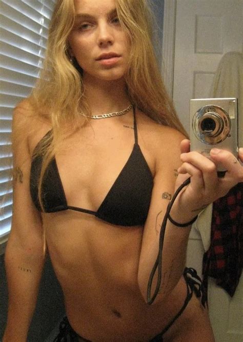 Bikini Julia Longshlong6969