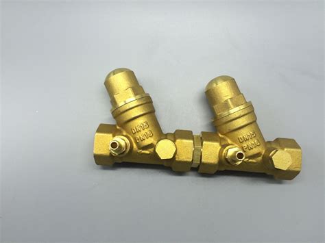 顺水倒流防止器 防污倒流阀 防污隔断阀 黄铜倒流防止器 阿里巴巴