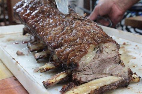 Churrascaria do Camilo servindo o almoço especial neste domingo