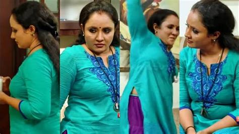 Neelu Aunty🤤 Rmallubabes