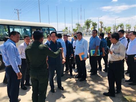 អភិបាលរាជធានីភ្នំពេញចុះពិនិត្យសណ្តាប់ធ្នាប់និងអនាម័យនៅជុំវិញបរិវេណវិមានឈ្នះឈ្នះ ក្រសួងព័ត៌មាន