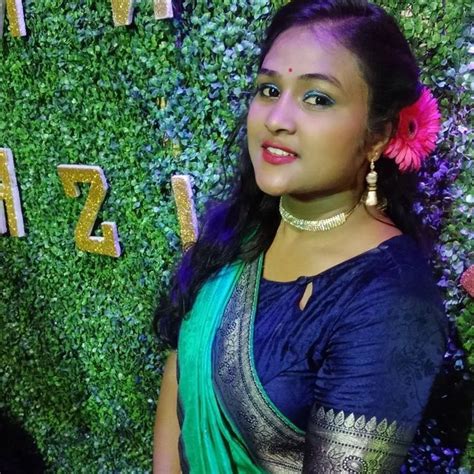 Miss Maity Doly Maity On Threads