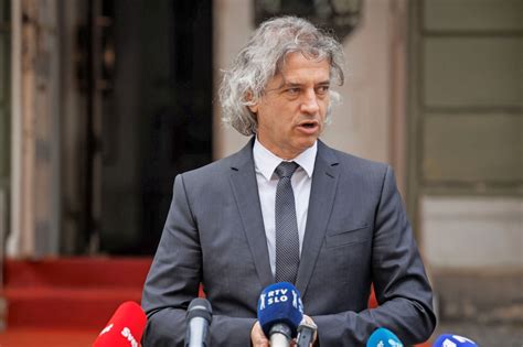 Vlada Spet Uvaja Regulacijo Cen Kurilnega Olja Primorske Novice