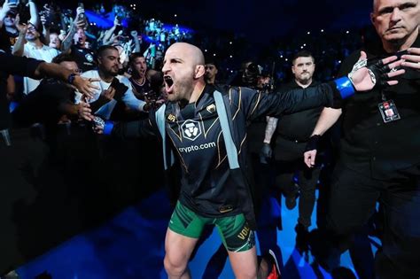 Ufc大帝 沃尔卡诺夫斯基 海报自提！ 哔哩哔哩