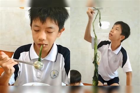 儿子月考倒数第2名被妈妈奖励，看到奖品后网友乐了：比打一顿更狠奖品妈妈奖励