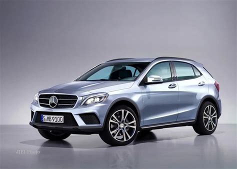 Mobil Mewah Mercedes Gla Class Suv Terkecil Tapi Luas Esposid