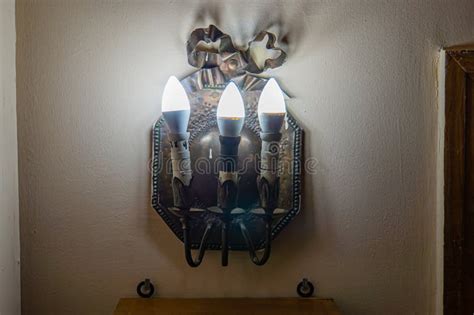 Vintage Wall Mounted Sconce Light Fixture With Multiple Arms