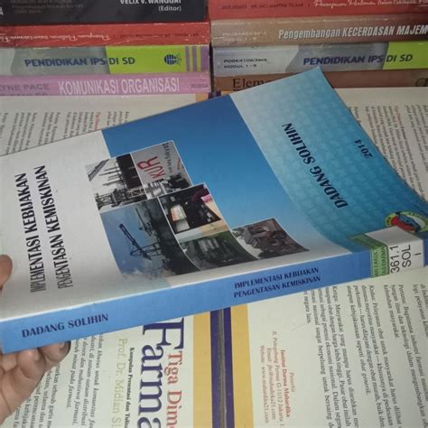 Jual Original Buku Implementasi Kebijakan Pengentasan Kemiskinan Di