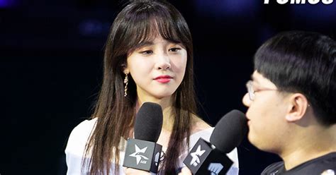 포토 Lck Mvp 인터뷰 진행 중인 김민아 아나운서