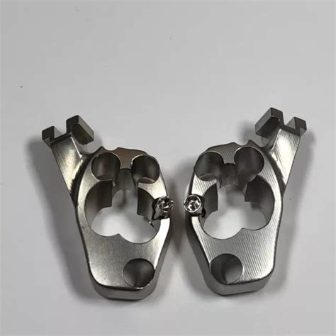 Stryker Left And Right Distal Tibia Medial Aiming Blocks 702724 702725
