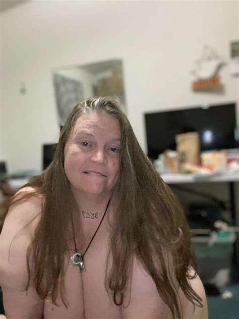 Big Busty Bish 7 Nude Pics Xhamster