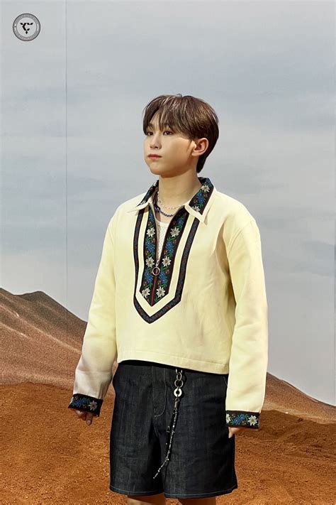 Seventeen Community Post 승관아 요즘 잘 지내니 오늘도 나는 늘 그렇듯이 네가 너무 보고 싶어 우리