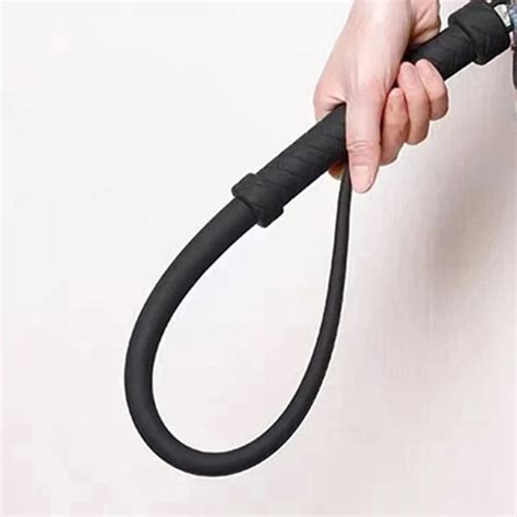 튼튼한 승마 훈련용 실리콘 말 채찍 휴대용 포인터 경량 미끄럼 방지 말 채찍 경주 63cm 승마