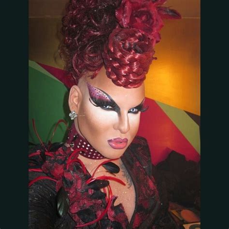 Drag Queens Nina Flowers Fierce People Drag Makeup The Vivienne