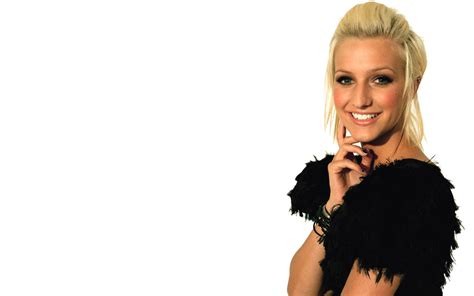 Ashlee Simpson Ashlee Simpson Wallpaper 225570 Fanpop