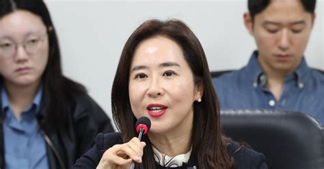 “혁신위 김기현 체제 유지용” 발언에사퇴설 돌던 혁신위원들 반격